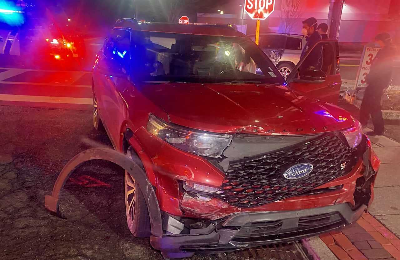 Driver Hospitalized After Suvs Collide In Ridgewood Ridgewood Daily Voice