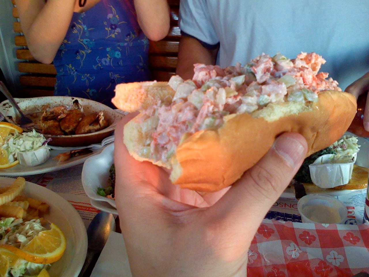 Here Are Five Places To Get A Perfect Lobster Roll On Long Island ...