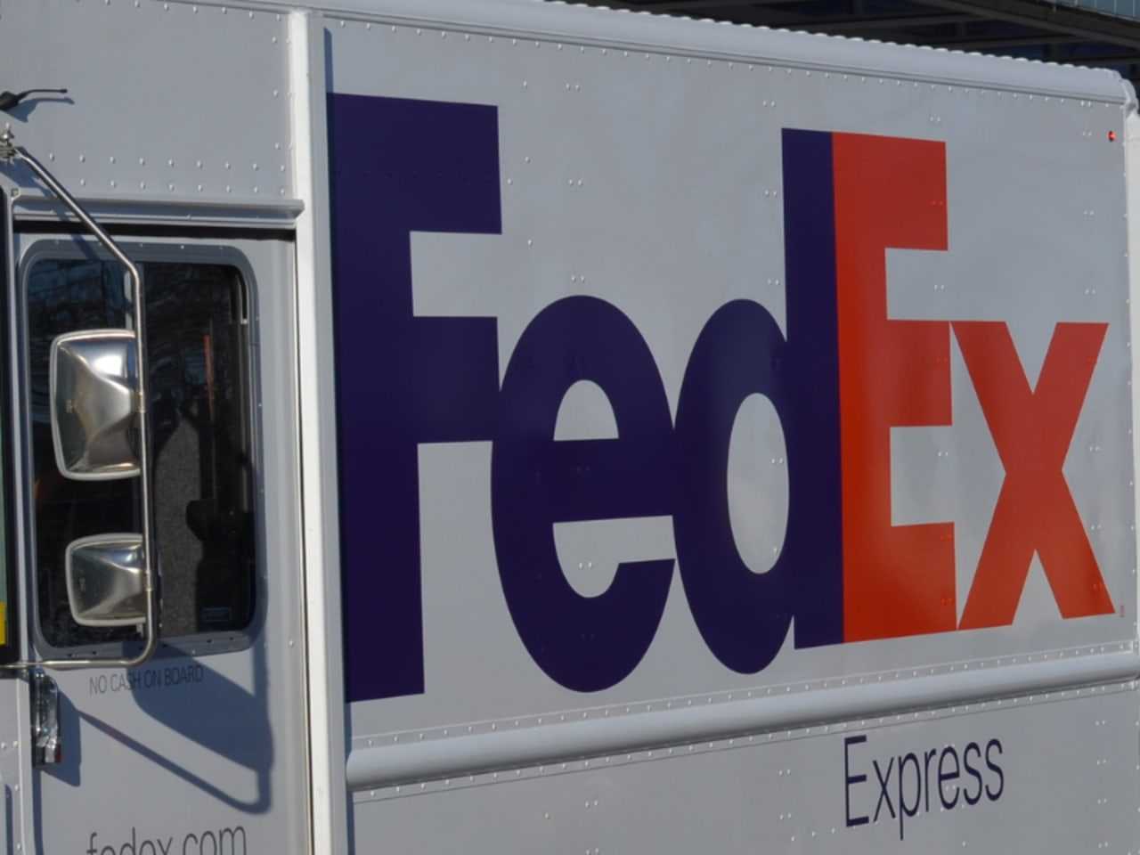 Police Identify FedEx Driver Killed In Long Island Crash | Massapequa ... Police Identify FedEx Driver Killed In Long Island Crash | Massapequa ...