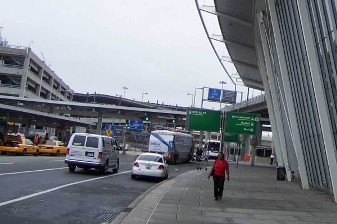 Commuter, 75, rumbles with taxi hustler over $149 fare around airport ...