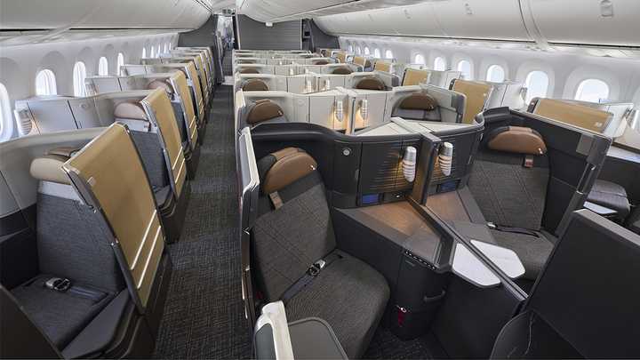 American Airlines Adds Luxury Suites With Privacy Doors On Some Flights ...