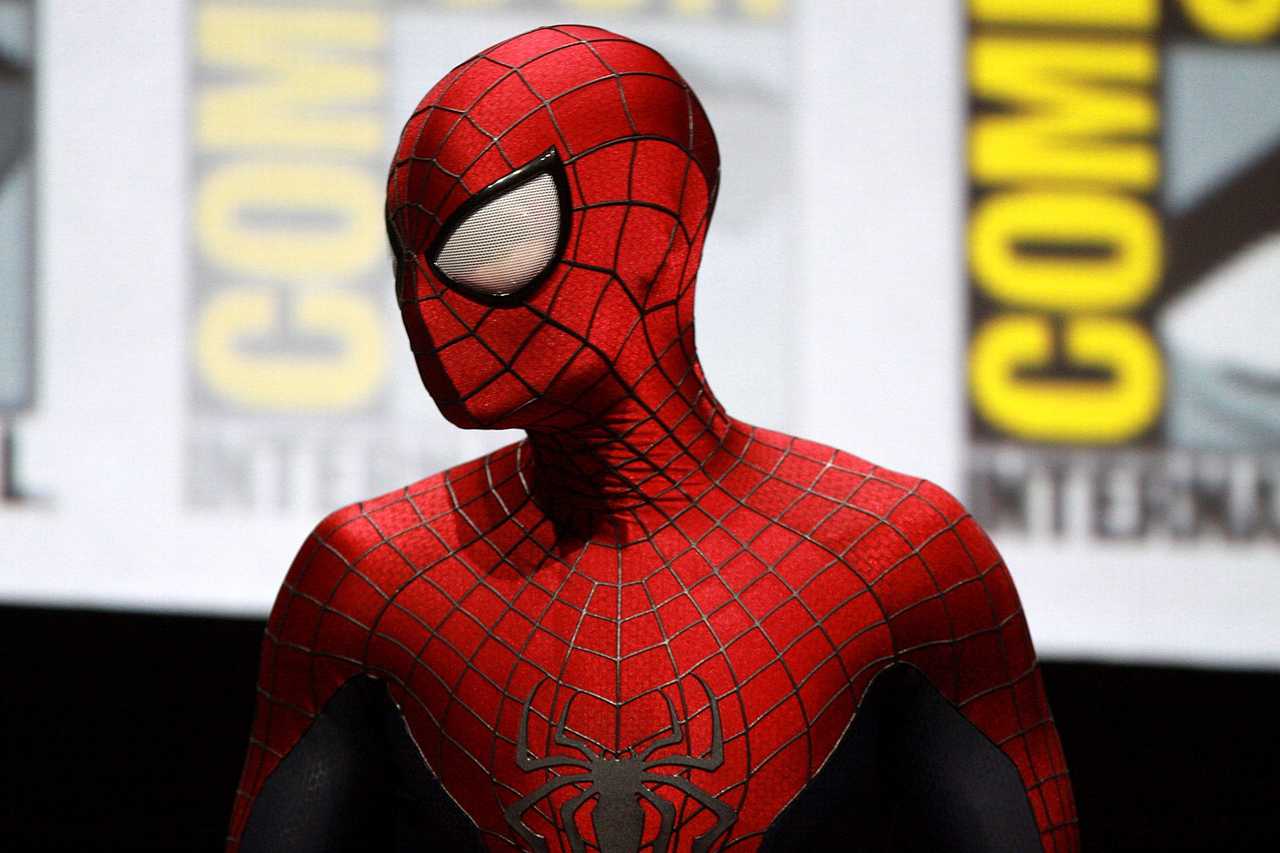 Iconic Tobey Maguire Spider-Man Suit From Raimi Trilogy Swings Into ...