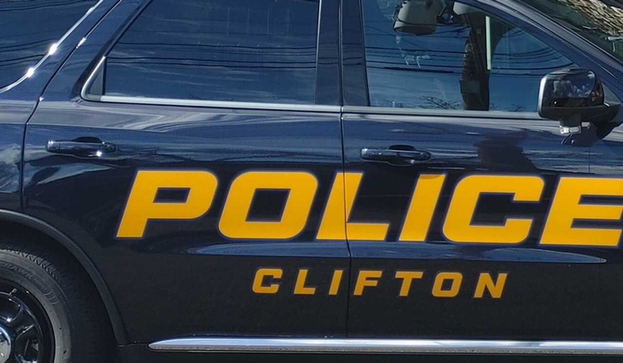 Man With Gunshot Wound To Head Found Dead In Car On Clifton Street ...