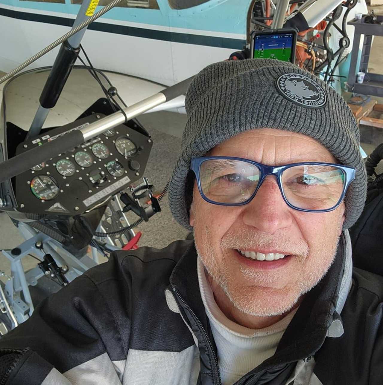 Clinton Pilot Who Died In CT Glider Crash Remembered As 'One Of The ...