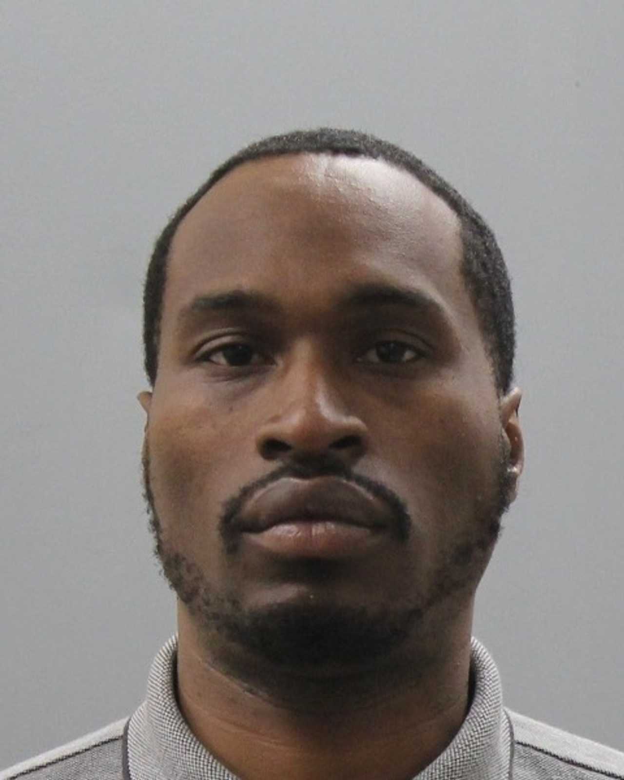 Police Spot Fugitive Through Window Of Maryland Restaurant | Fort Meade ...