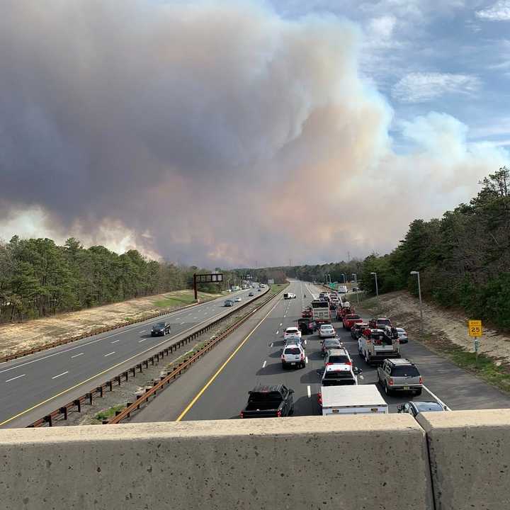 NJ Wildfire Explodes To 12,500 Acres: Latest From Forest Fire Service ...