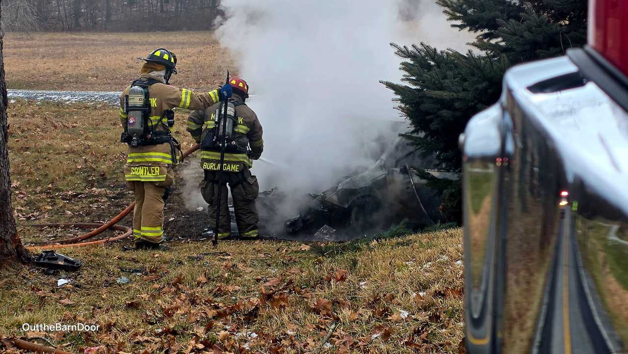 Car Catches Fire On Xmas In Hudson Valley | Peekskill Daily Voice