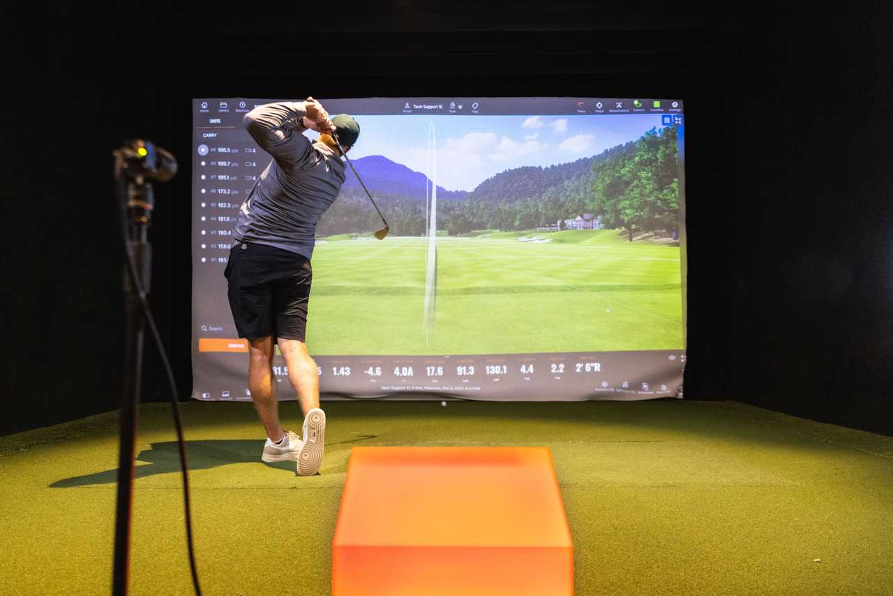 Indoor Golf Simulator Announces Opening Date For New High-Tech Venue In ...