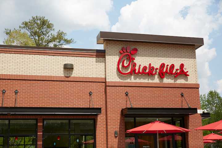 Chicken Lovers Rejoice: First Chick-fil-A Opens In Capital Region ...
