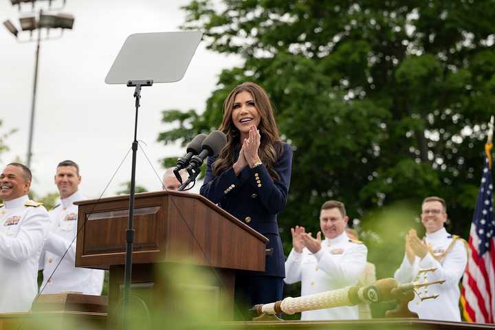 Trump Administration Bans Harvard From Enrolling International Students ...