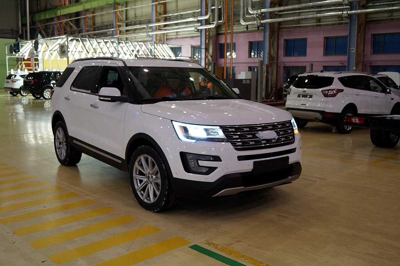 Loose Door Panels Spark Recall Of Nearly 500K SUVs In Ford's Latest ...