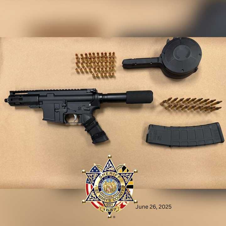 Loaded AR-15-Style Pistol, Drum Mag Found In Dumpster After Foot Chase ...
