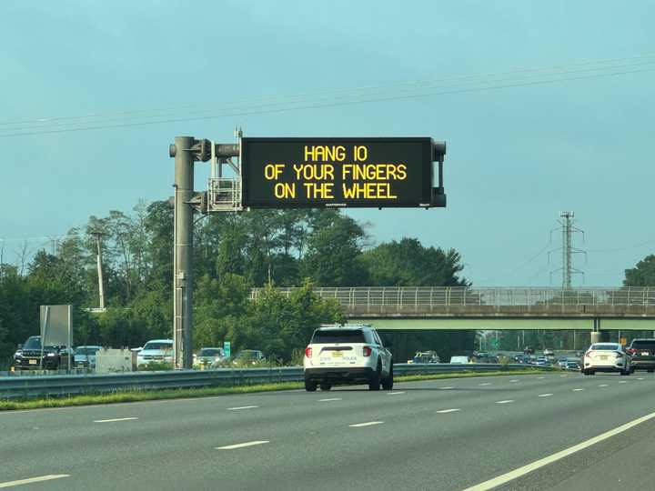 These 19 Clever Road Safety Signs Are Delighting NJ Drivers This Summer ...
