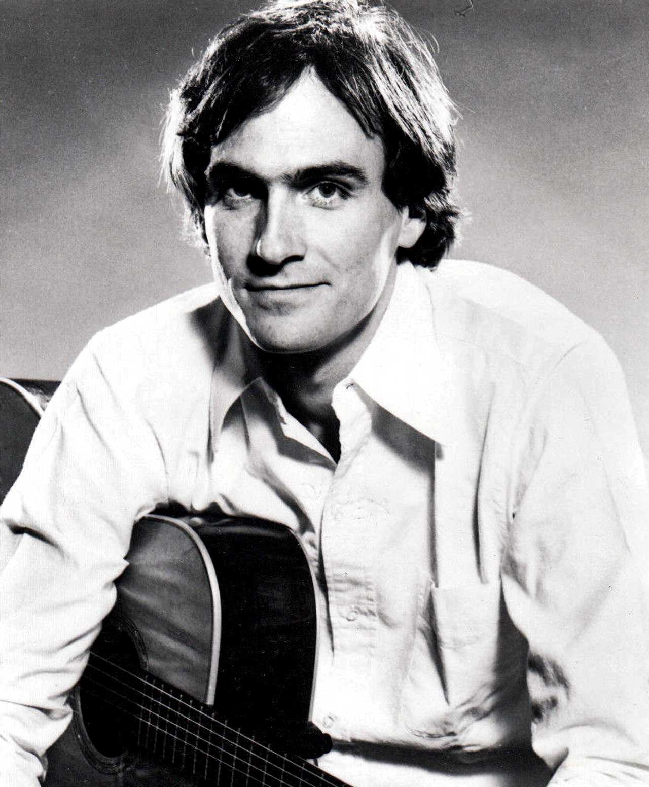 James Taylor Is Here This Week — Grab Tickets Before They’re Gone ...