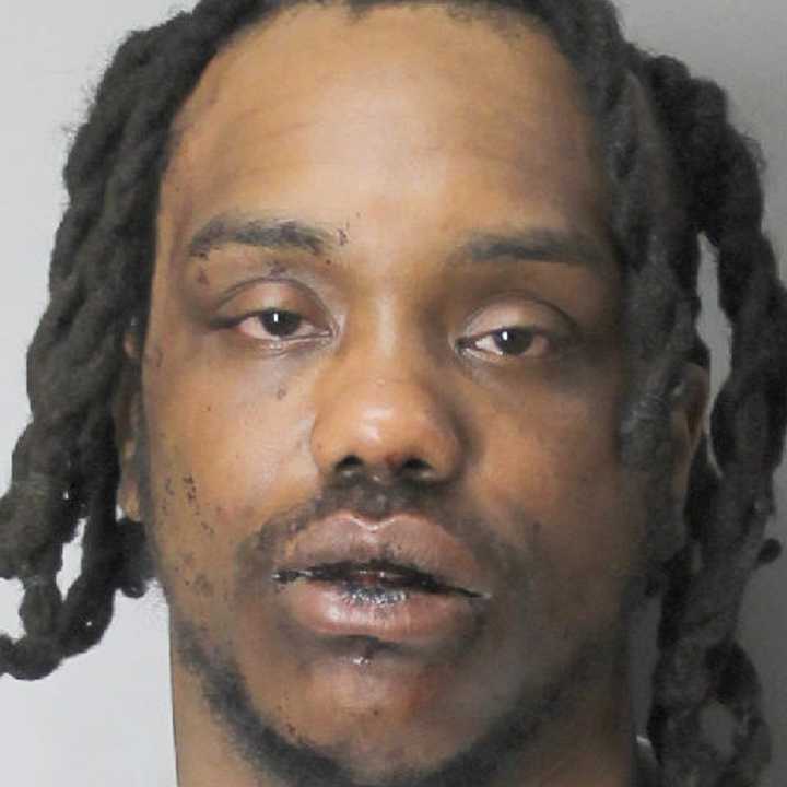 Amityville Man Injures 5 Officers While Selling Cocaine In Massapequa ...