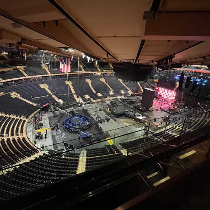 Man, 51, Dies After Fall During Concert At Madison Square Garden ...