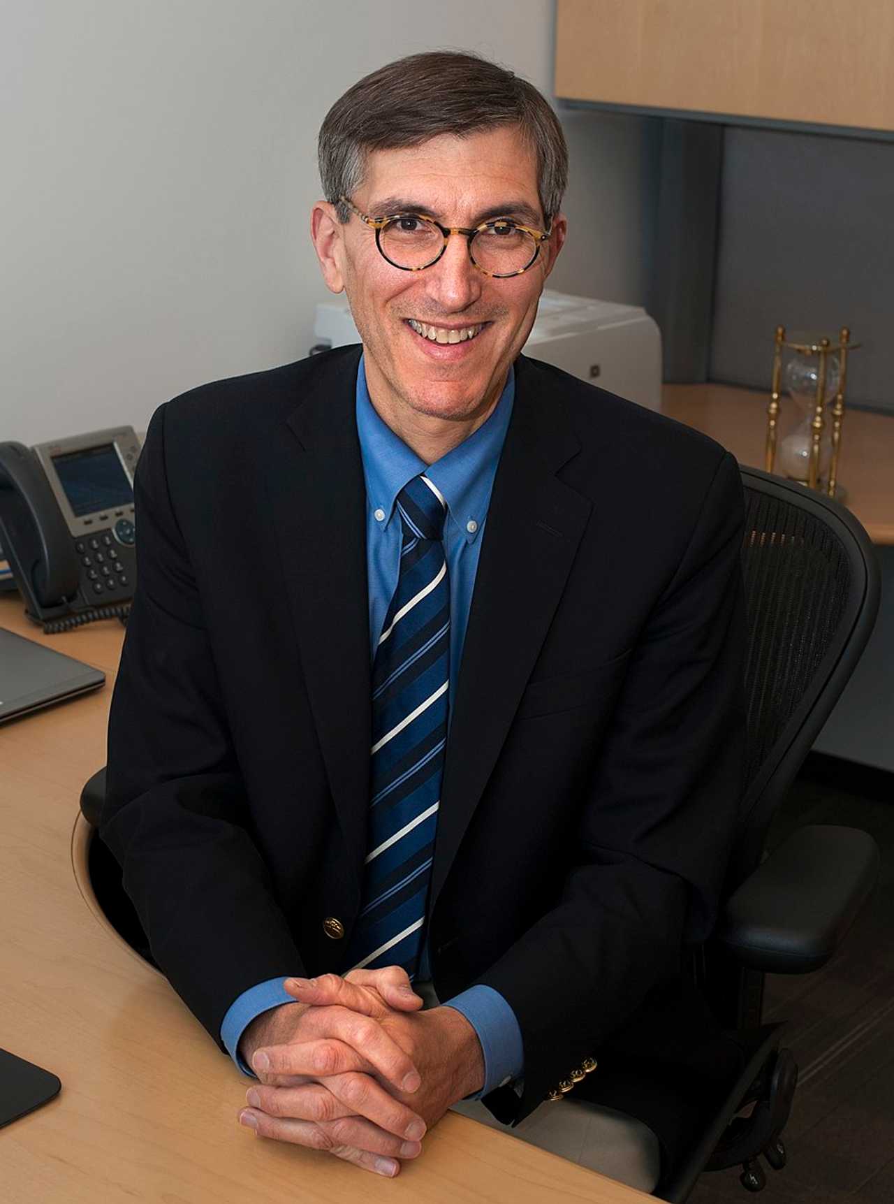 FDA Vaccine Chief Resigns, Slams 'Misinformation And Lies' In Exit ...