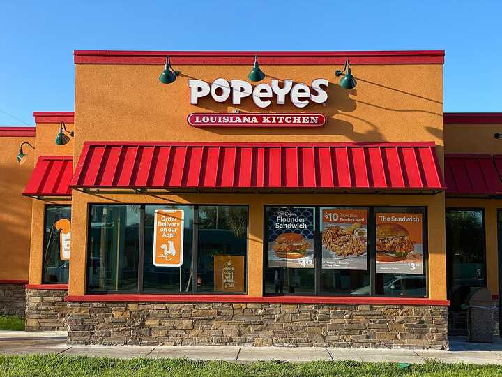 Popeyes Unveils New Snack Wraps As Fast-Food Chicken Wars Heat Up ...