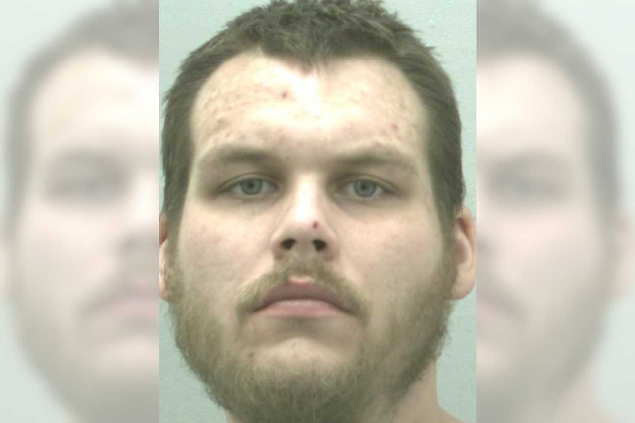 Alleged Kidnapper Hits Ambulance, Multiple Police Car During Chase In ...