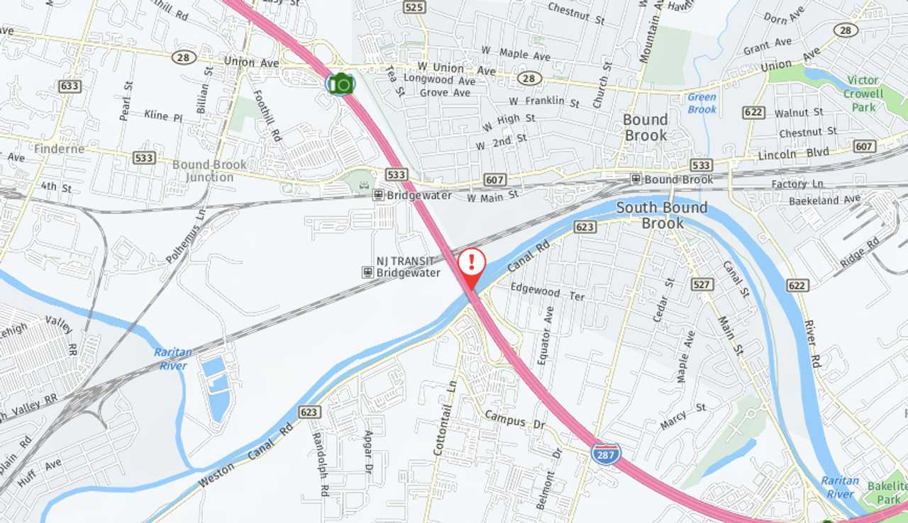 Overturned Tractor Trailer Shuts Route 287 In Somerset County Roselle