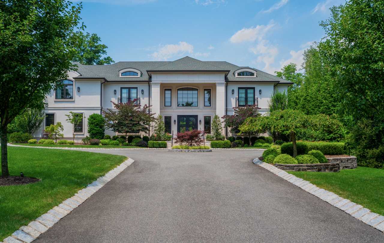 Record-Breaking Sale: $8.25M Mansion Is Most Expensive Home Ever Sold ...