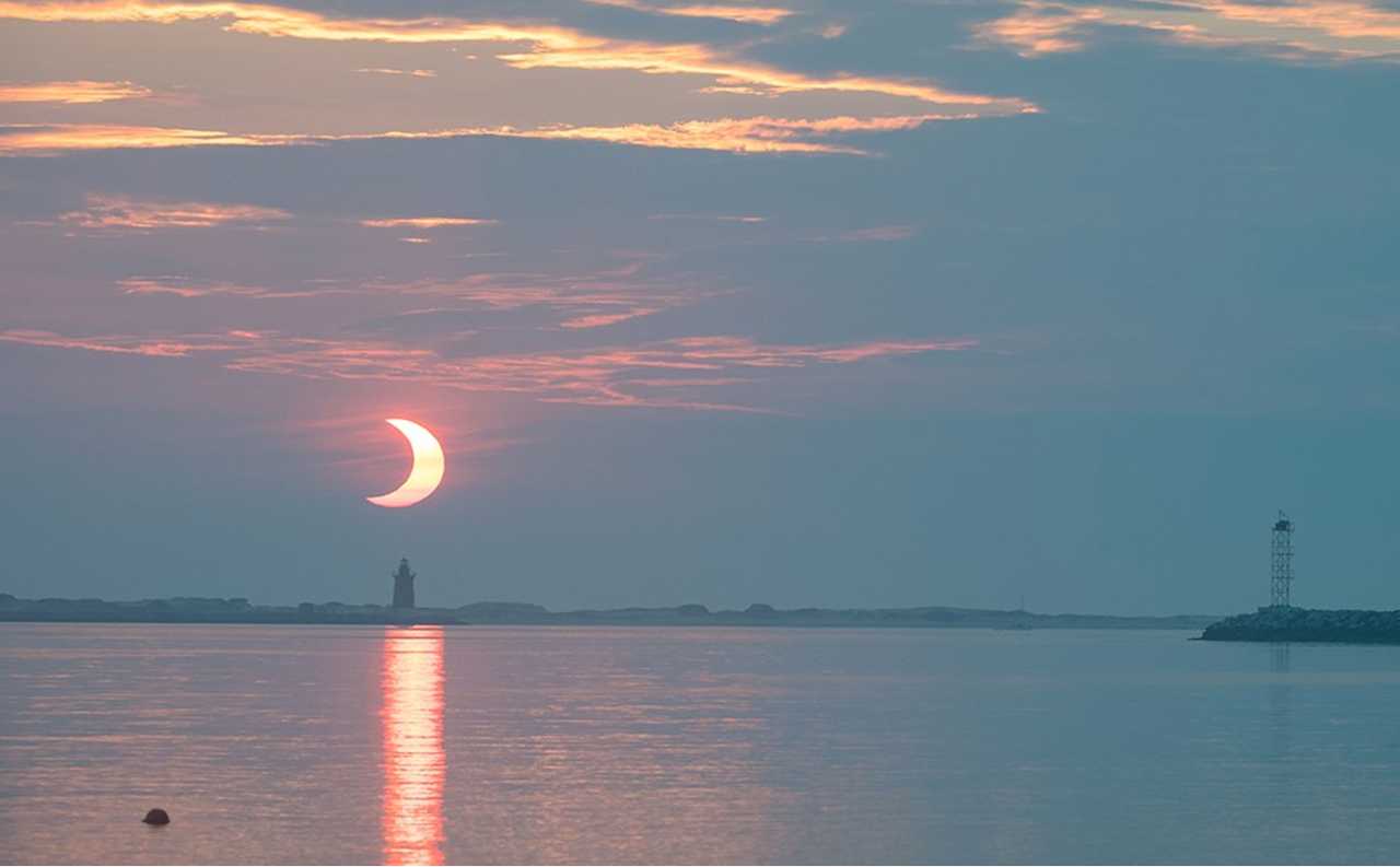 Partial Solar Eclipse Coming This Weekend: Here's When To Watch | Mount ...