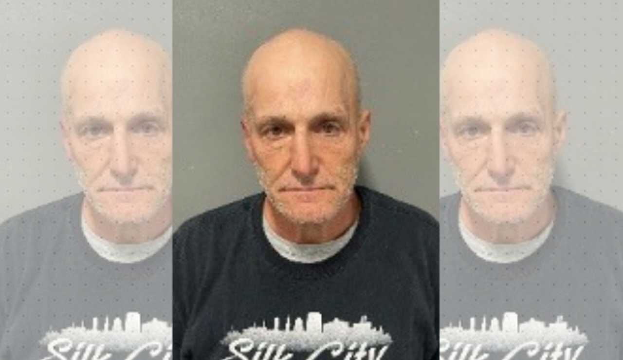 520 Heroin Folds, 22 Vials Of Crack Seized In NJ Drug Bust: Sheriff ...