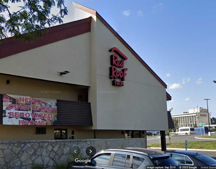 Motel 6, Red Roof Inn Ignored ‘Obvious Signs’ Of Teen Sex Trafficking ...