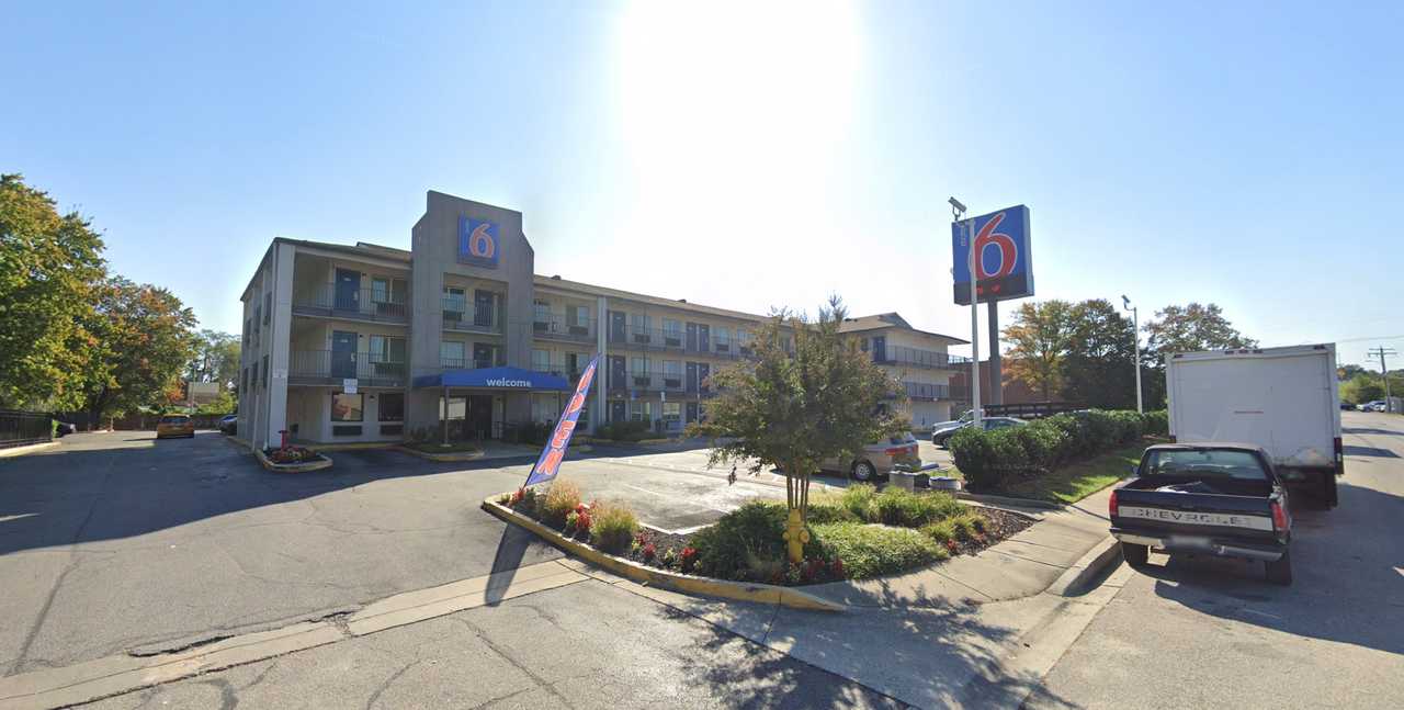 Man Dragged From Vehicle After Being Robbed At Linthicum Motel: Police ...
