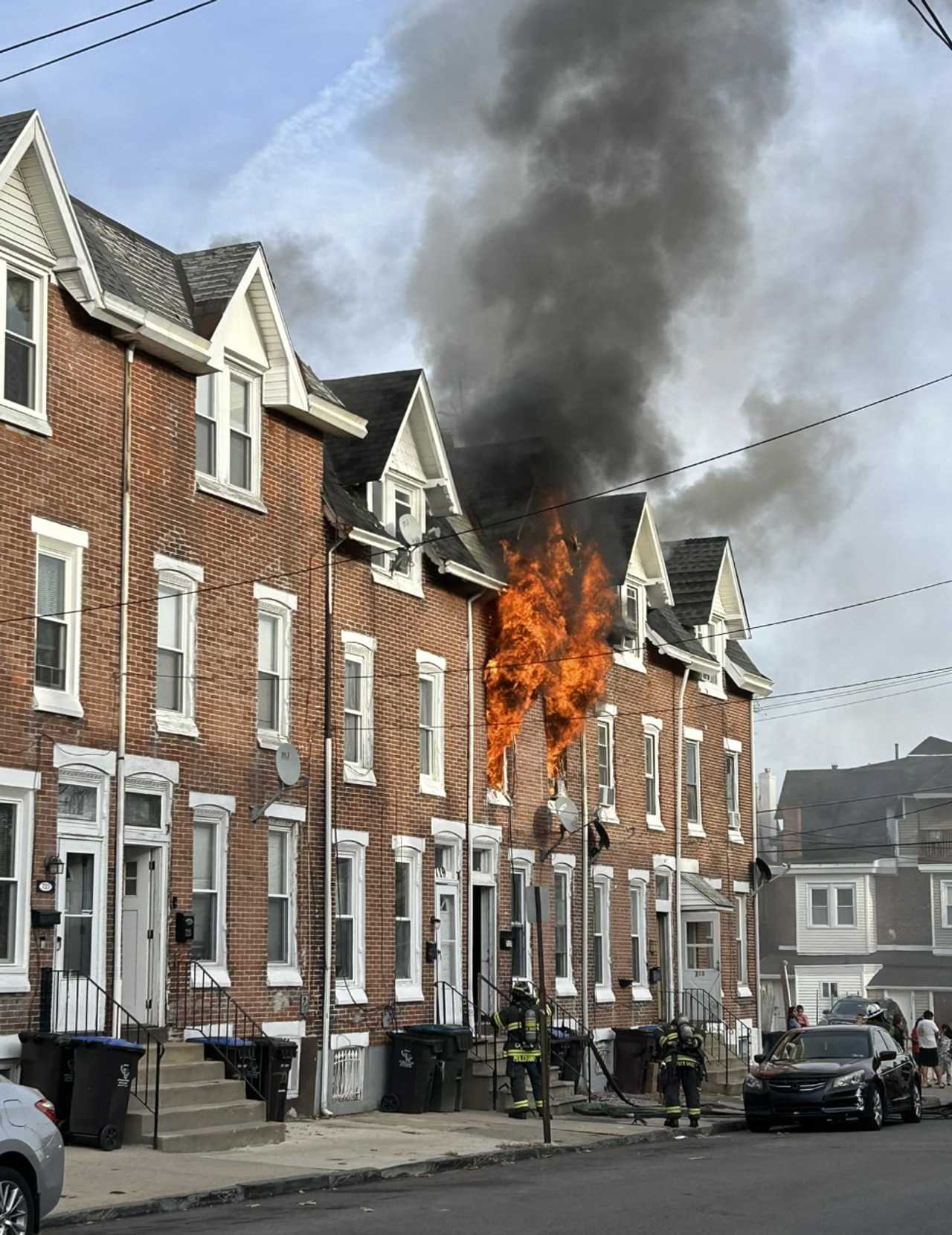 10 Rowhome Fire Displaces 40 In Norristown On Thanksgiving Eve; Community Rallies (Photos ...