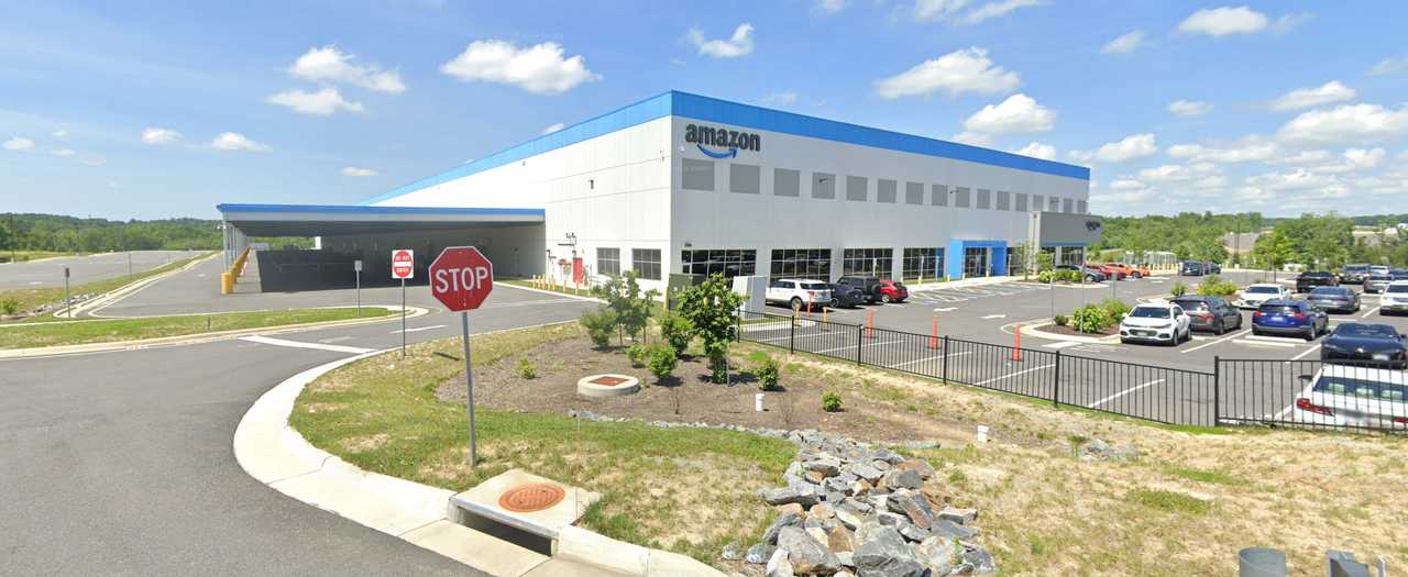 Angry Amazon Worker Made Bomb, Death Threats Against Former Colleagues ...