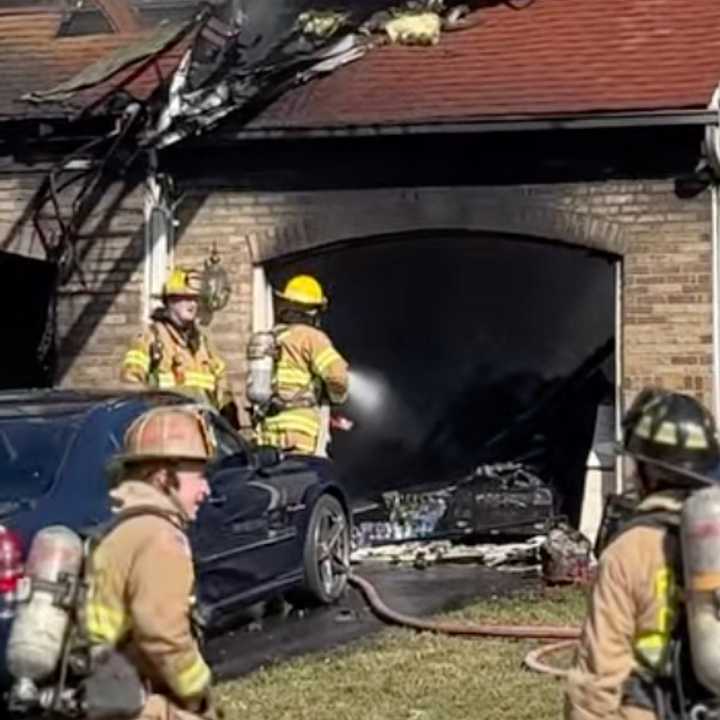 Five Hospitalized In Two-Alarm Fairfax County House Fire (Developing ... Five Hospitalized In Two-Alarm Fairfax County House Fire (Developing ...