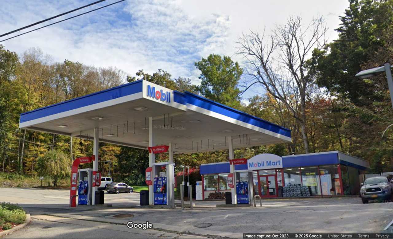 Gas Station Failed Robbery: Man Caught After Pulling Knife On Clerk In ...