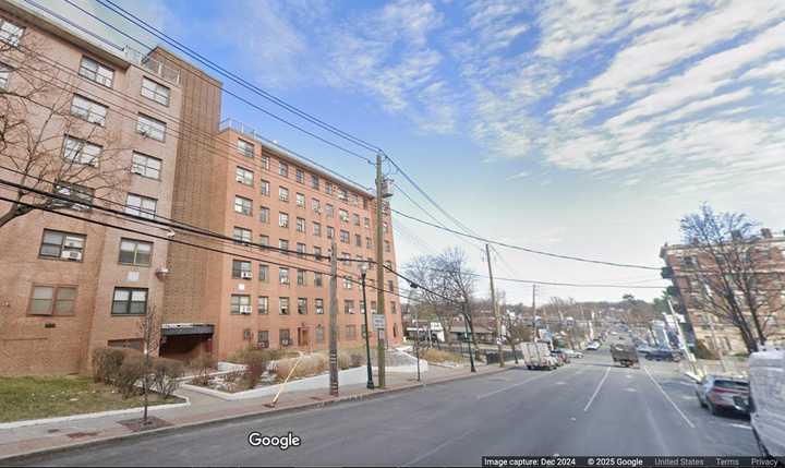 Bullet Goes Through Both Of Man's Arms In New Rochelle Shooting: Police Seek Suspect, Witnesses ...