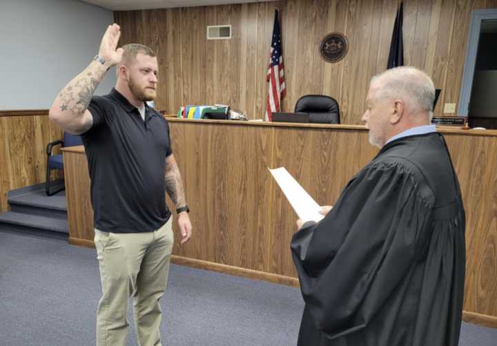 York County Officer Runs Background Checks On 18 Women, Then Messages ...