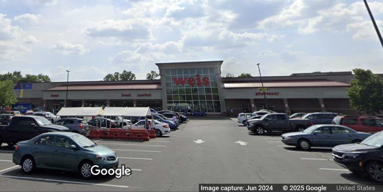 PA Weis Market Chaos: Man Dies After Throwing Wine Bottle, Fighting ...