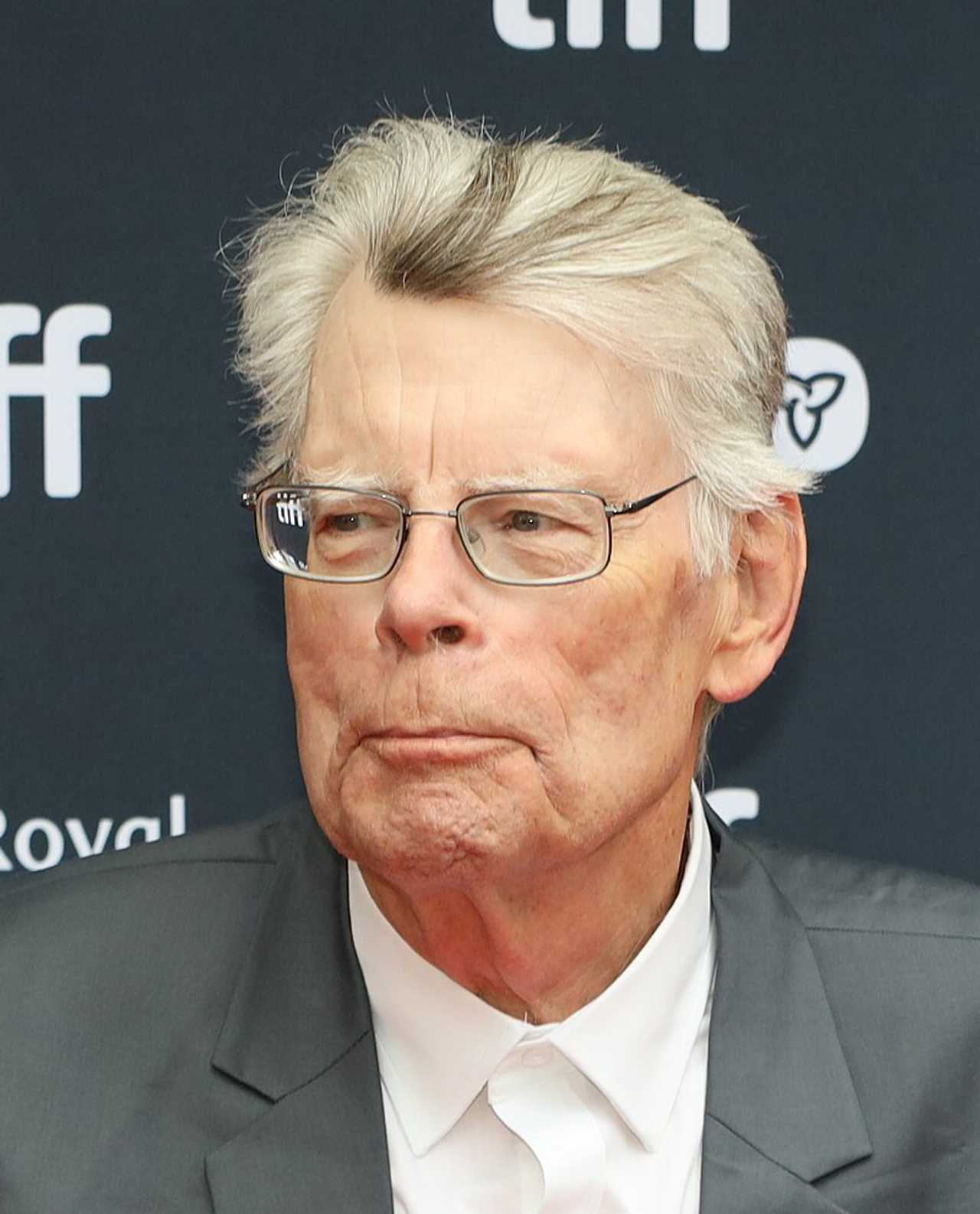 'I Was Wrong': Stephen King Apologizes, Deletes False Post About ...