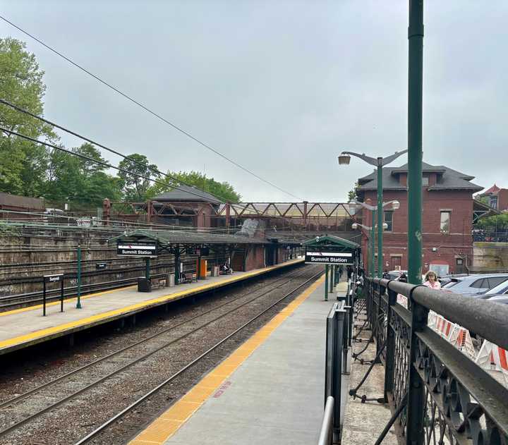 Man Fatally Struck By Train In Summit: NJ Transit | Summit Daily Voice