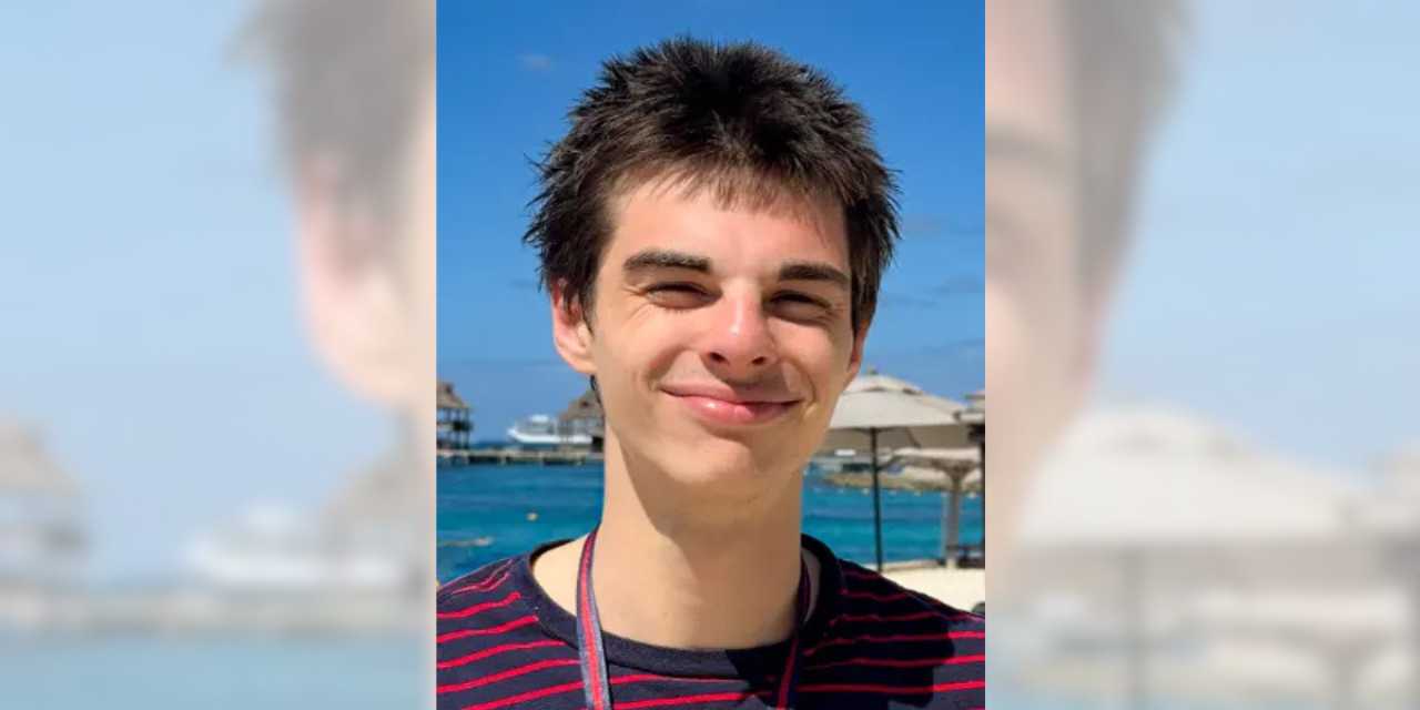 Teen Admits Killing Man Shielding His Family During NY Home Ambush ...