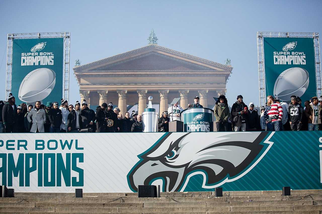 A Green Valentine's Day: Philly Sets Date For Eagles Super Bowl Victory ...
