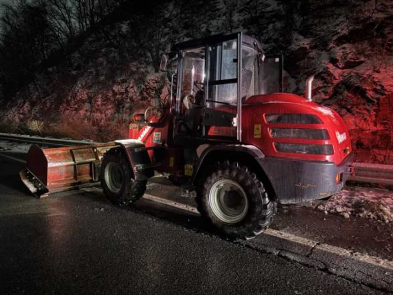 Sleeping Man In Plow Blocks Elmsford I-287 Ramp, Found Nearly 3 Times ...
